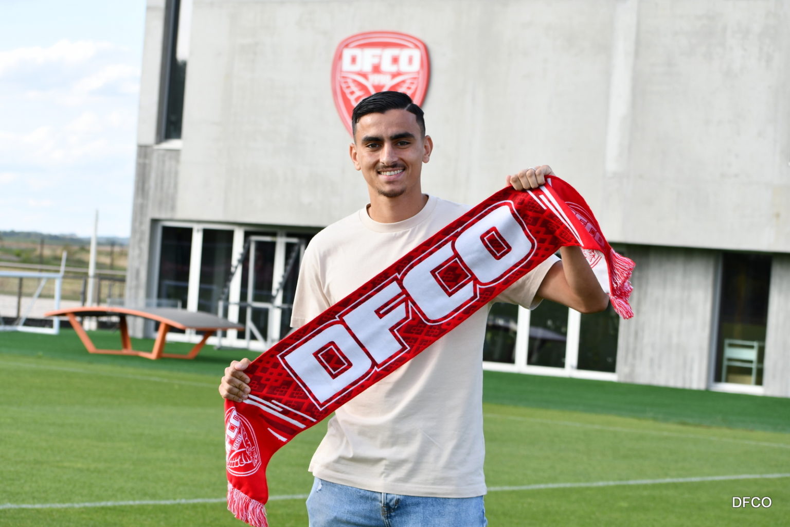 Mohamed Ben Fredj signe au DFCO ! - DFCO